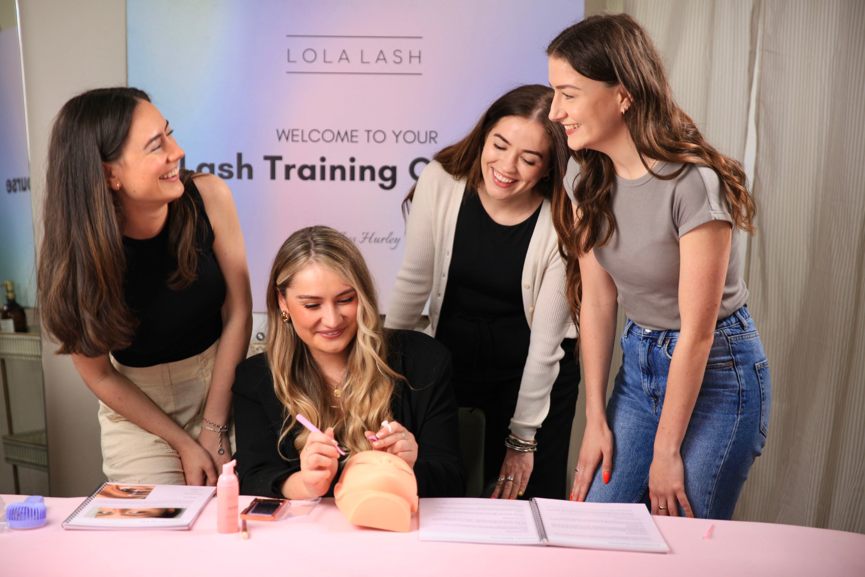 Training Academy – Lola Lash